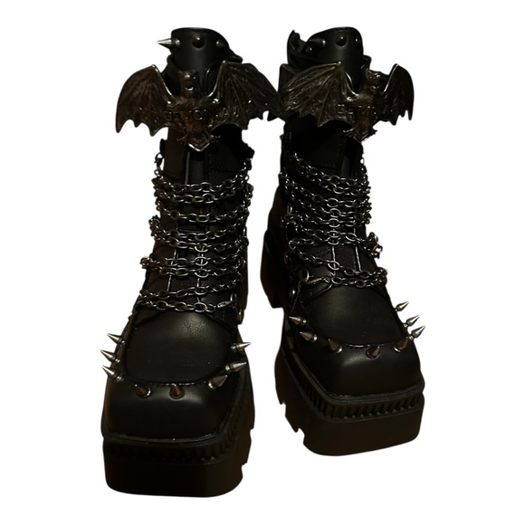 Demonia | Shoes | Demonia Wrath 55 Bat Black Platform Boots With Chains ...